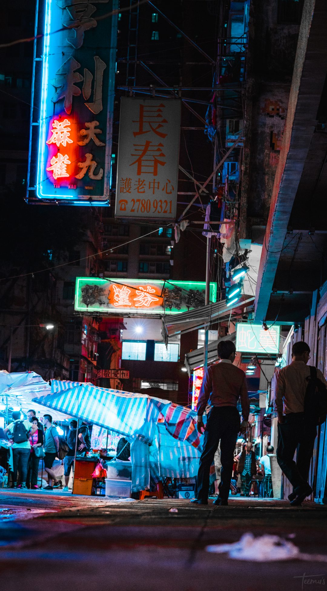 Remembering Hong Kong Neon Signs As They Are Being Removed - Photo Gallery